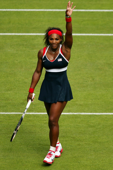 We’re Loving Serena Williams and Her Curly Weave Hairstyle – The Style ...